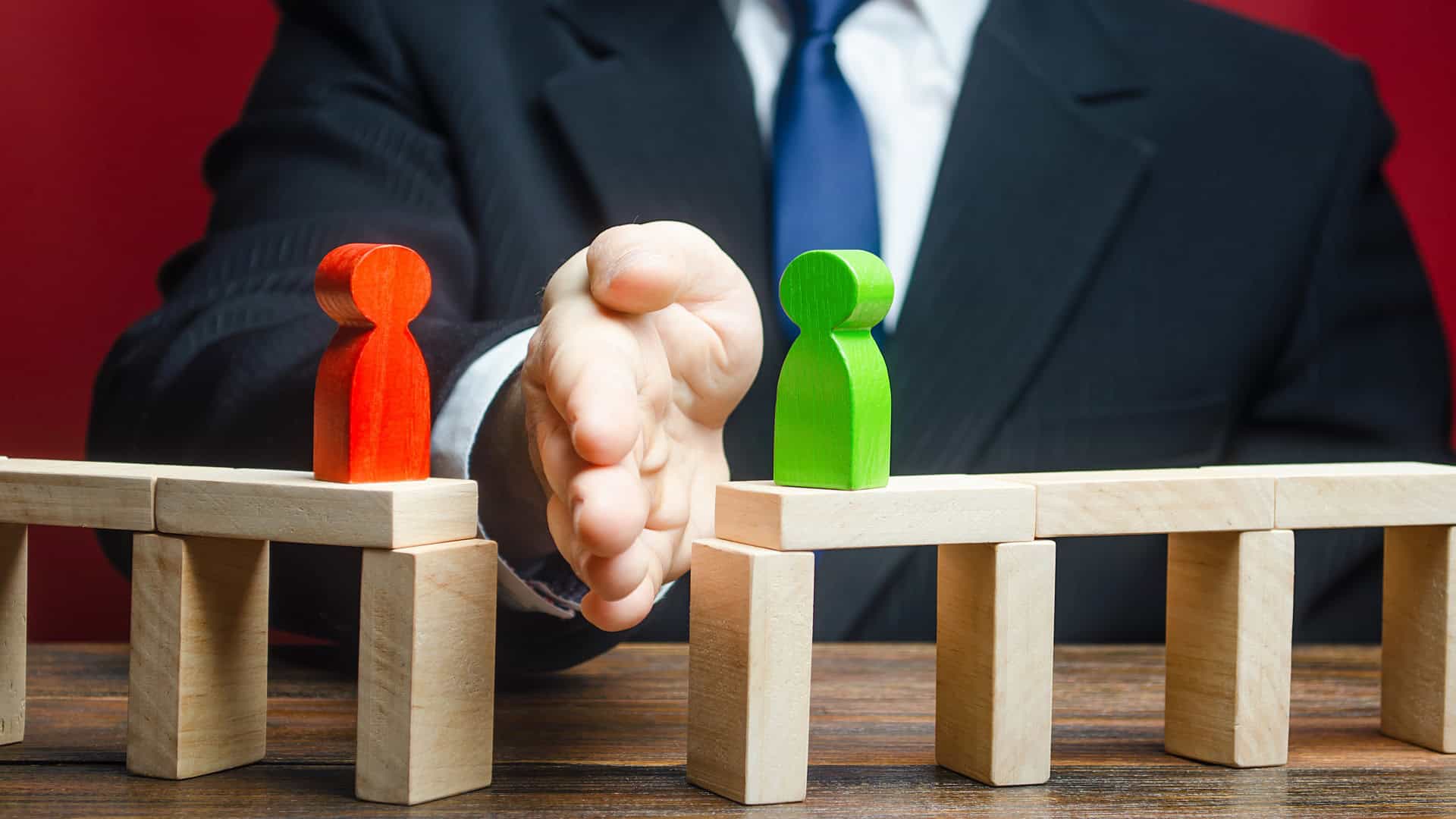 The Art of De-Escalation: How to Calm Conflicts and Foster Resolution